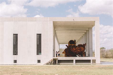 Coolhuntermx La Monumentalidad De Plantel Matilde
