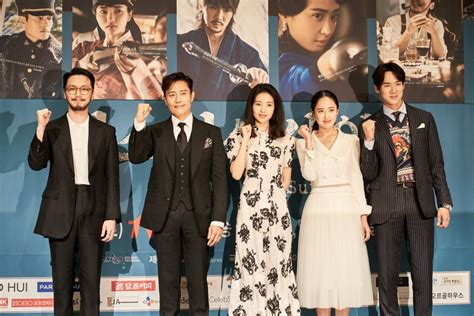 Exclusive Interview Lee Byung Huns K Drama Comeback In Netflixs Mr Sunshine Thehiveasia