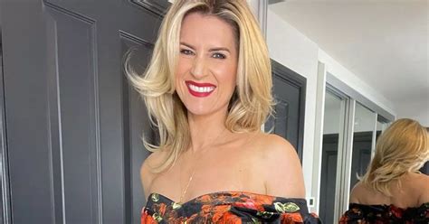 Sarah Jayne Dunns Amazon Wish List As She Asks Fans To T Her 32
