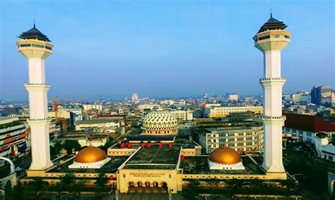 8 Tempat Wisata Religi Di Bandung Yang Unik Dan Menarik Parboaboa