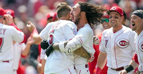Senzel Acaba Sequía De Jonrones De Rojos Barren A Rangers Infobae