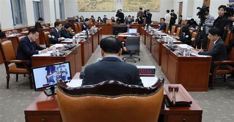 ‘학자금 상환 특별법 교육위 통과···이자 면제·장학금 지원 대상 확대