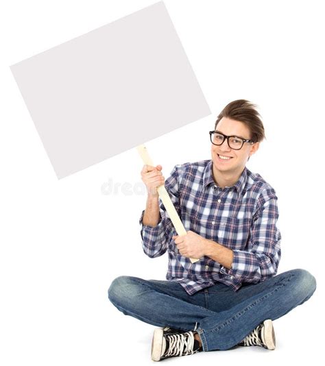 Hombre Joven Que Sostiene El Cartel En Blanco Foto De Archivo Imagen De Atractivo Felicidad