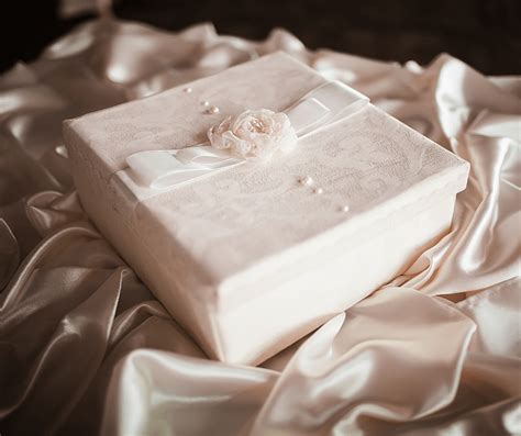 Si Estás Invitada A Una Boda Te Decimos Los 5 Mejores Regalos Que Les