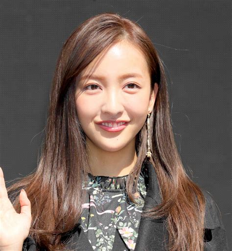 板野友美第1子妊娠をサプライズ発表私母になります スポーツ報知
