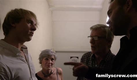 Samba Porn Family Sex Reunion Fucking Without A Condom Cnn Amador