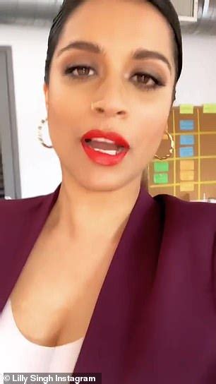 Lilly Singh Apologizes For Controversial Turban Comment Daily Mail Online