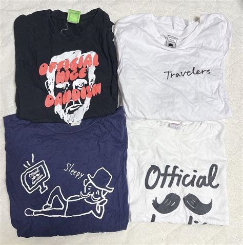 Official髭男dism グッズまとめ Tシャツ、タオル、フラッグ、dvd他 By メルカリ
