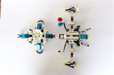 LEGO 6982 System Exploriens Series Explorien Starship Retiered and Rare
