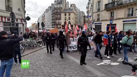 France Des Milliers Détudiants Défilent à Paris Contre La Réforme