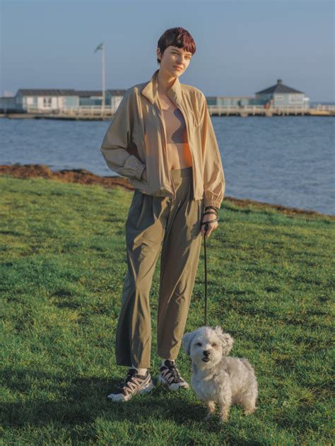 「休閒連帽上衣無袖、特級彈性active直筒寬褲」穿搭推薦 Uniqlo台灣