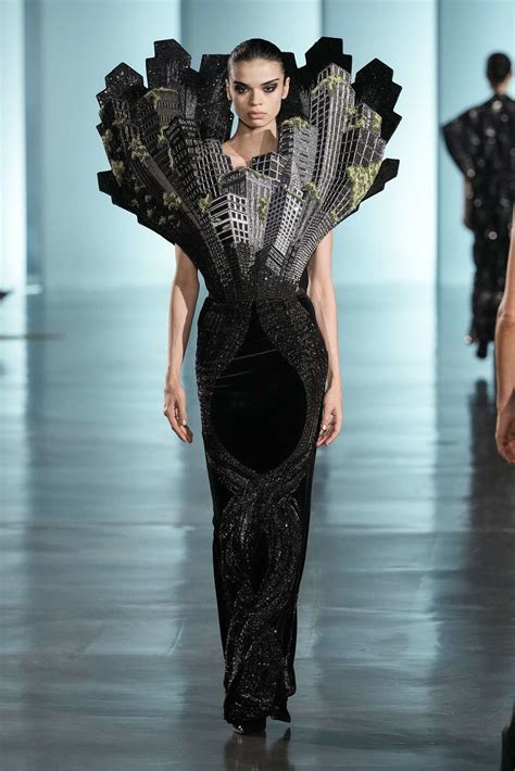 Rahul Mishra Spring Summer 2025 Haute Couture Fashion Show
