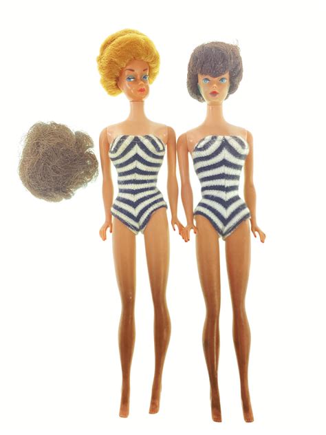 Lot 2 1961 Barbie 1982 Midge Dolls