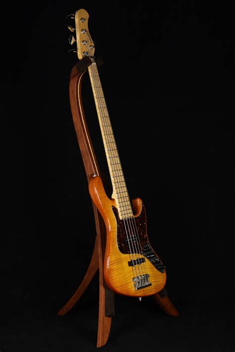 Bubinga And Curly Maple Bass Guitar Standn Sgstands