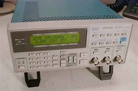 Tektronix Afg320 Arbitrary Function Generator