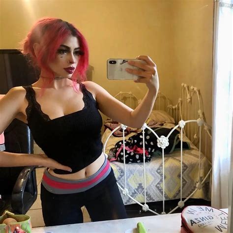 Moka Takeuchi Perfiosa Scrolller