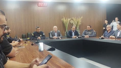 Governador de MT compara manifestações a pandemia mas descarta