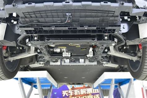 极狐阿尔法S铝合金底盘车架够下本儿的这还是北汽吗 凤凰网视频 凤凰网