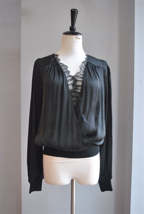Tops Le Obsession Boutique