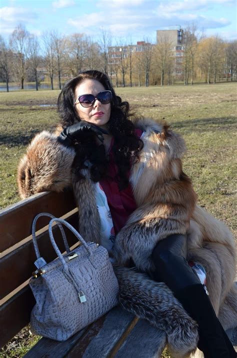 Épinglé Par Milda Sur Fox Fur Coat Manteau Fourrure Femme Fourrure Femme Mode Hivernale