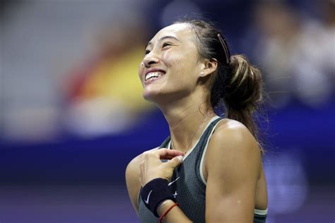 鄭欽文再勝維基絲 美網重演「奧運會決賽」闖入八強 星島日報