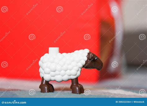 Lego Duplo Toy Sheep Editorial Stock Image Image Of Lego 200222264