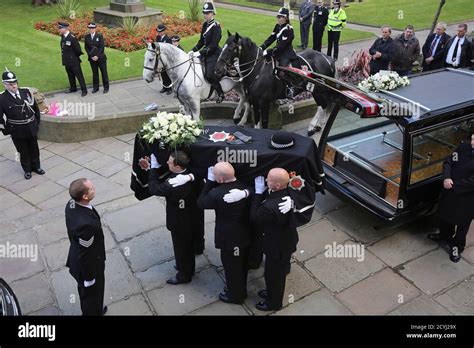 Police Officers Carry The Coffin Of Pc Fiona Bone Hi Res Stock