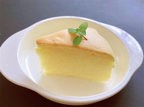 【简单易做用料少的隔水水浴法古早蛋糕（8寸）的做法步骤图】平流层中的鸟下厨房
