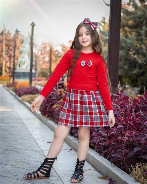 پیراهن وسارافون پشمی دخترانه یقه گرد فروشگاه لباس بچه گانه قیمت12 دی