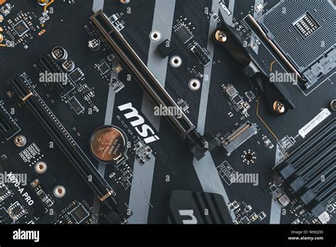 MSI X570 Motherboard. Neue Zen 2, 7 Nanometer desktop-CPUS von AMD ...