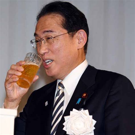 岸田首相の“勉強会”という名の政治資金パーティーは「ぼったくりバー」より酷い（日刊ゲンダイ） 赤かぶ