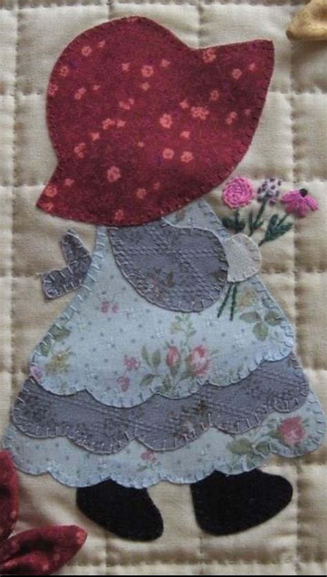Pin By Sonia Nazario On Sunbonnet In 2024 Doll Quilt Applique Quilt