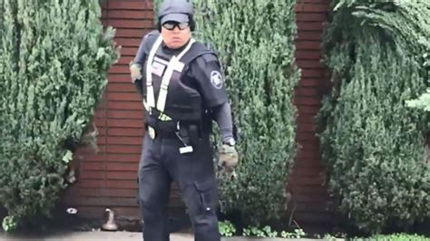 California Guard Wont Be Charged In Shooting Outside La Synagogue