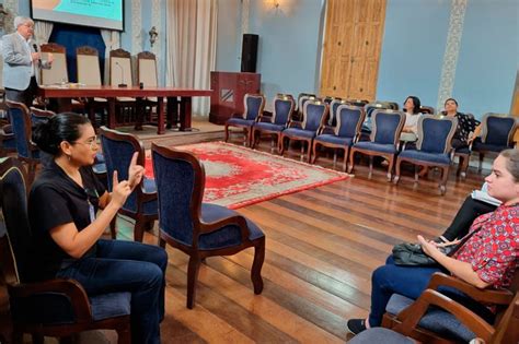 Uea Divulga Inscrições Para 200 Vagas No Curso De Libras
