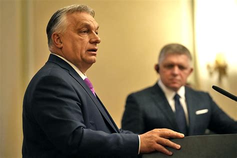 Орбан назвал Украину попрошайкой