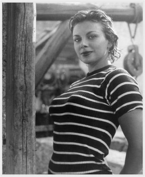 Épinglé Sur Vintage Hollywood Beauty