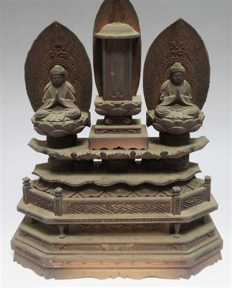 仏教美術 時代品 木造日蓮聖人坐像 三宝尊 日蓮宗 木彫 仏像 厨子 仏壇 仏具 釈迦如来 多宝如来 掛軸付 骨董品 古美術品 横26cm高さ