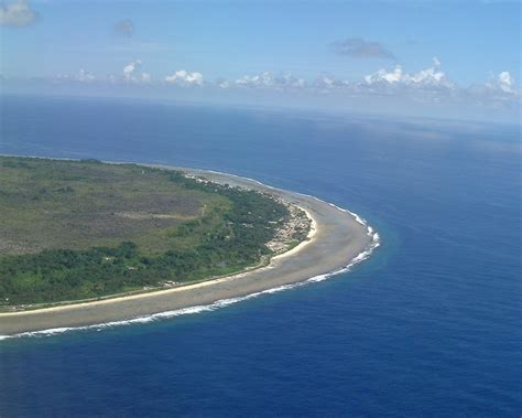 ナウル共和国政府観光局（公式） On Twitter こんばんは！！ ナウル島北岸上空です！！ 皆様はおわかりだと思いますが、写っているの