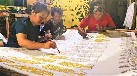 Awan Berarak Iwarebatik