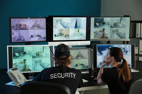警卫在监视室监测现代闭高清图片下载 正版图片502846746 摄图网