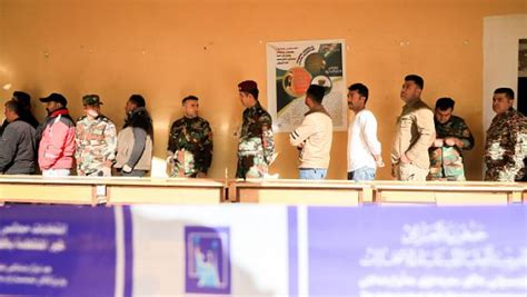 الانتخابات المحلية في العراق شكوك بشأن تعطل أجهزة عدّ وفرز الأصوات
