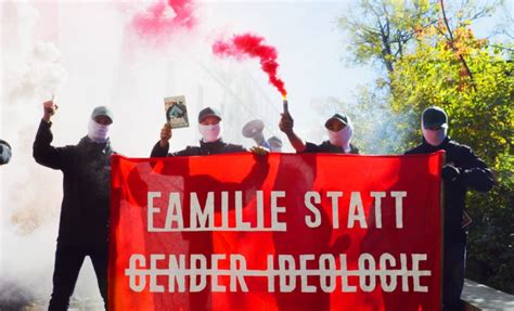 Schweiz Junge Tat Altbekannte Nazis Belltower News