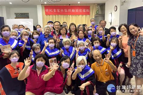 新北公寓大廈關懷據點 生命繪本成果展