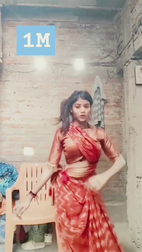 ए राजा कहियो माहुर खाके मर जेबो Bhojpuri Dance Funny Love Youtube