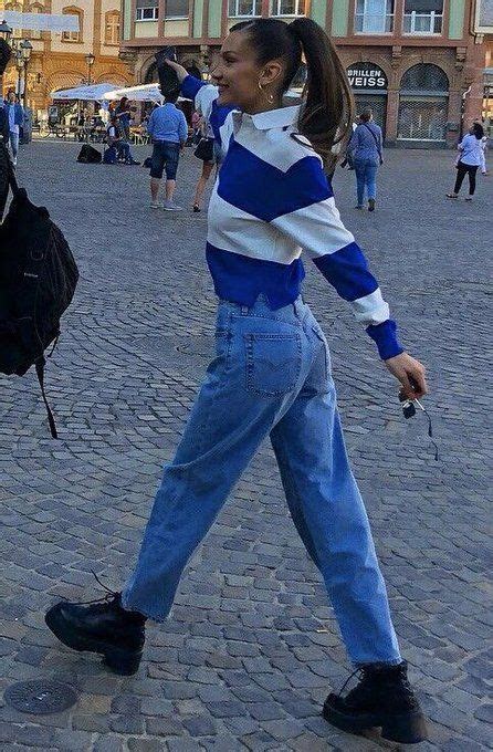 Best 11 Bella Hadid Flaunts Taut Abs As She Steps Out With Mom Yolanda