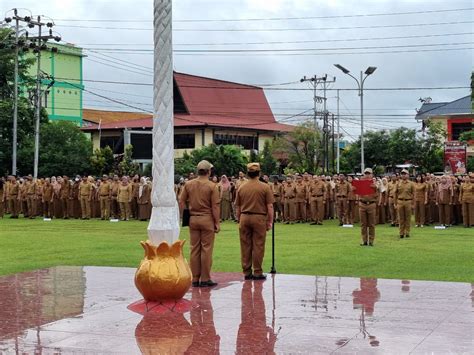 Hari Pertama Masuk Kerja 2024 Plt Bupati Yohanes Ontot Minta Evaluasi