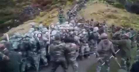 World Now 나무 막대기로 중국군 타격‥중·인 국경 분쟁