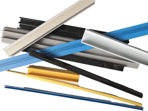 Spot Goods Plastic Extrusion Gutter Guard Pvc Guttering For Building