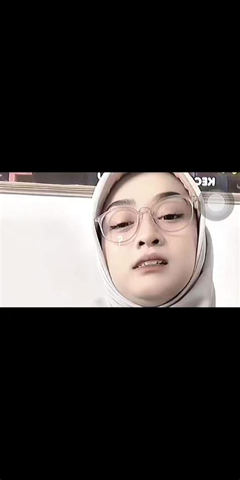 ibu guru salsa viral cek komentar #ibugurusalsa #fyp #guru # ...