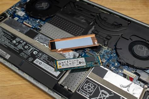 HP ZBook Studio 16 G11 评测 StorageReview